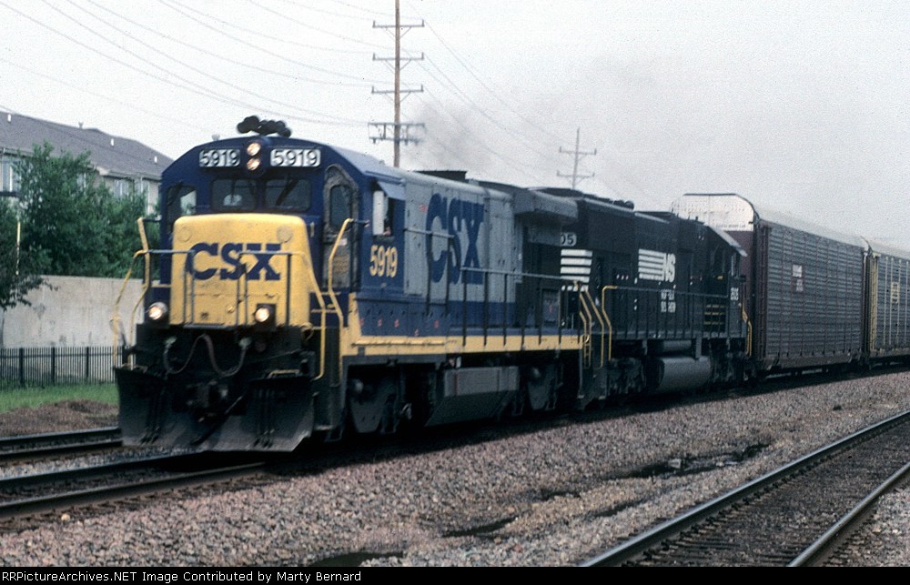 CSX 5919 and NS 2505 Cooperate
